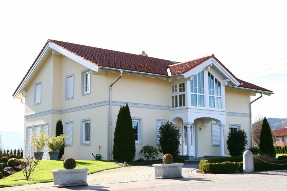 The 26 Types Of Houses And Homes All Across The Globe - Where Will You Live? | HobbyKraze
