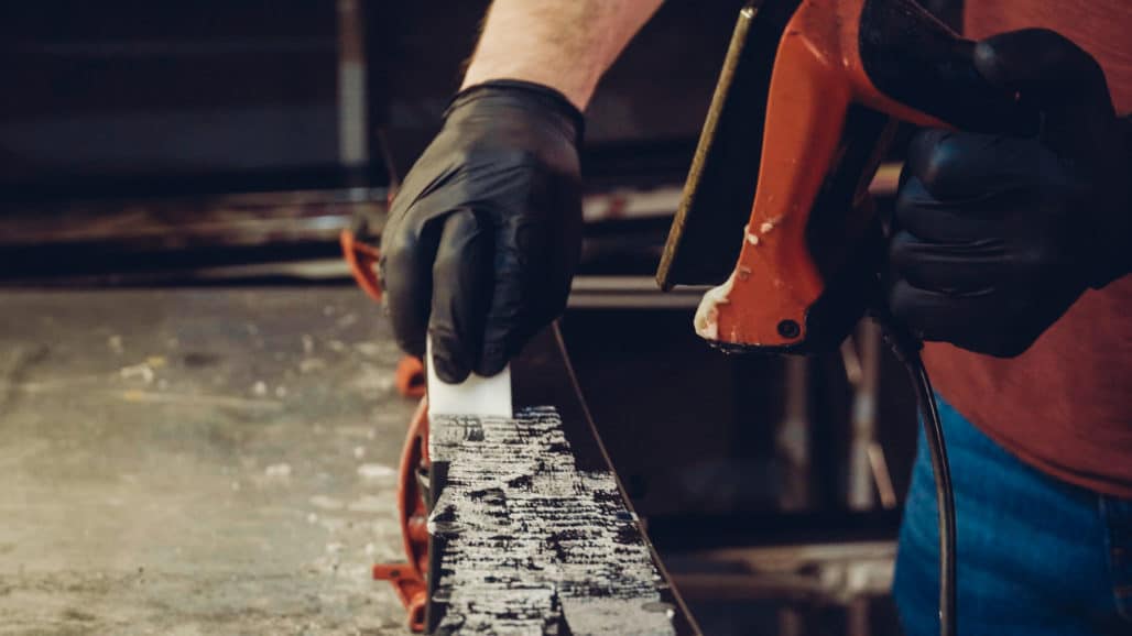 Types Of Wax For Skis - A Complete Guide | HobbyKraze