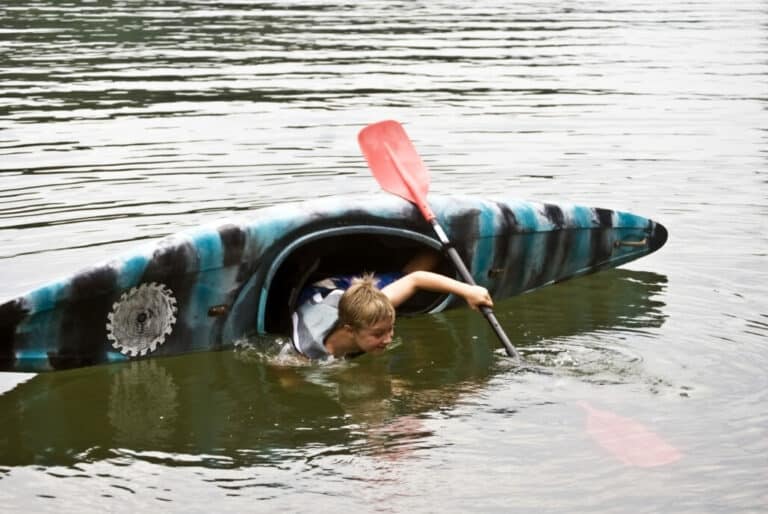 How Dangerous Is Kayaking? 10 Dangers And How To Avoid Them | HobbyKraze