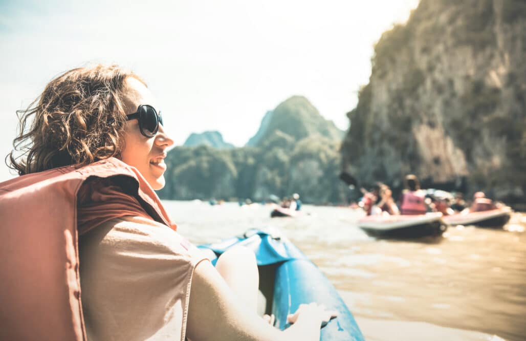 How Dangerous Is Kayaking? 10 Dangers And How To Avoid Them | HobbyKraze