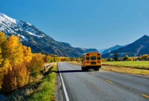How Many Wheels Does A School Bus Have? | HobbyKraze
